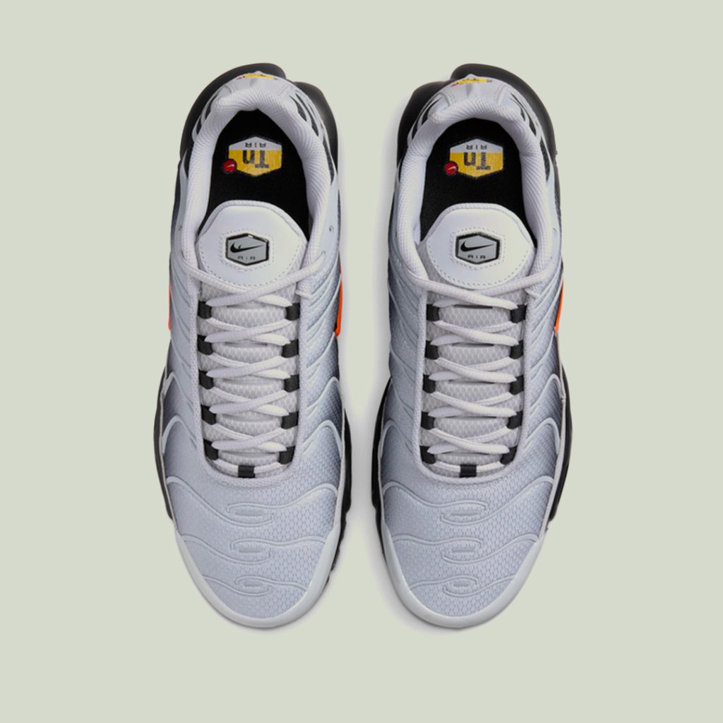 NIKE AIR MAX PLUS Tn "WOLF GREY / PICANTE RED" - Nexo Store